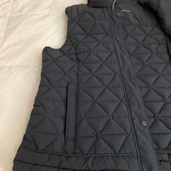 Andrew Marc | Jackets & Coats | Andrew Marc Jones Women Vest | Poshmark